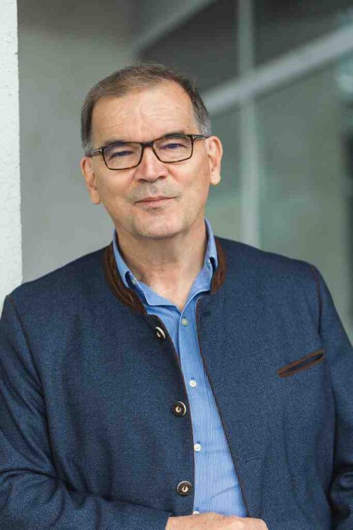 Dr. Michael Kopp - salzi.at