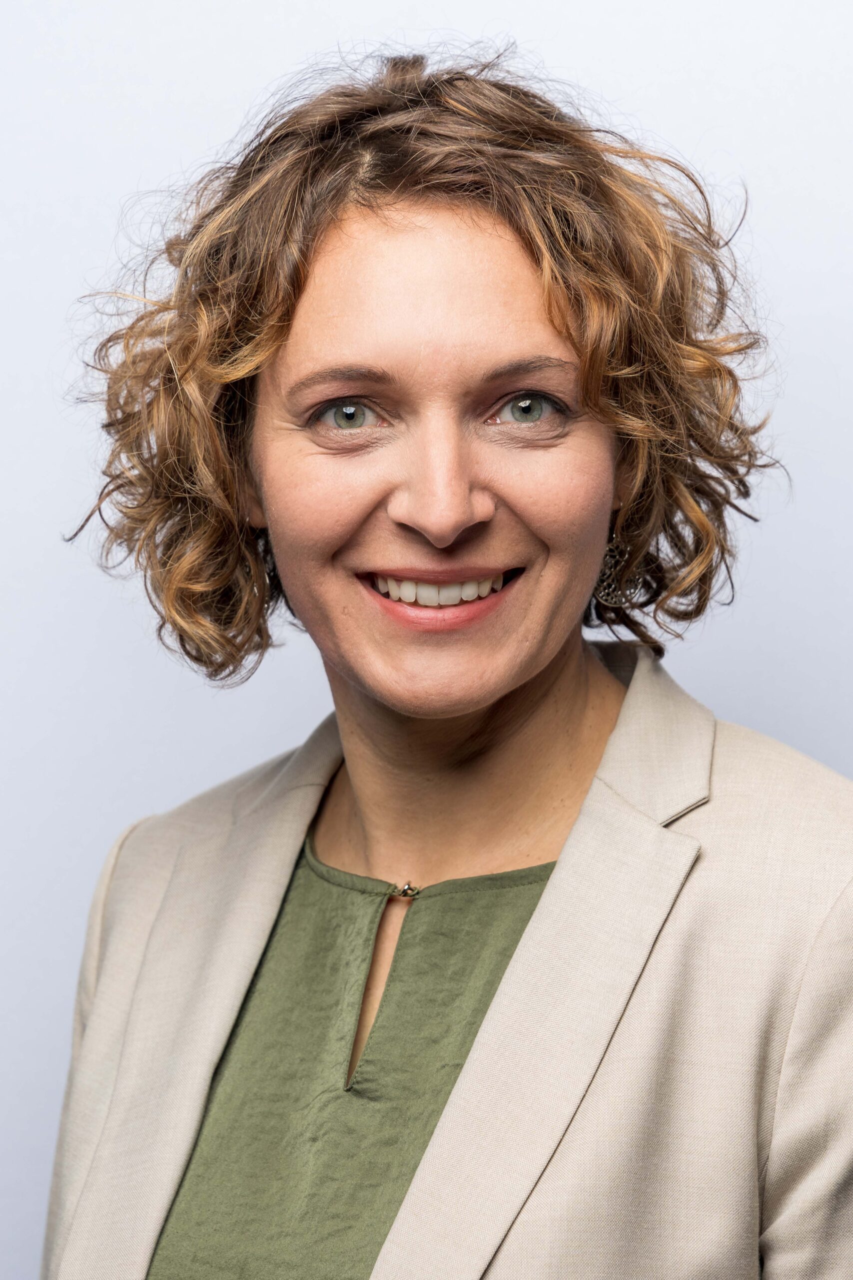 UL, LPBZ, Porträt, Schloss Haus, Daniela Braza-Horn, Direktorin - salzi.at