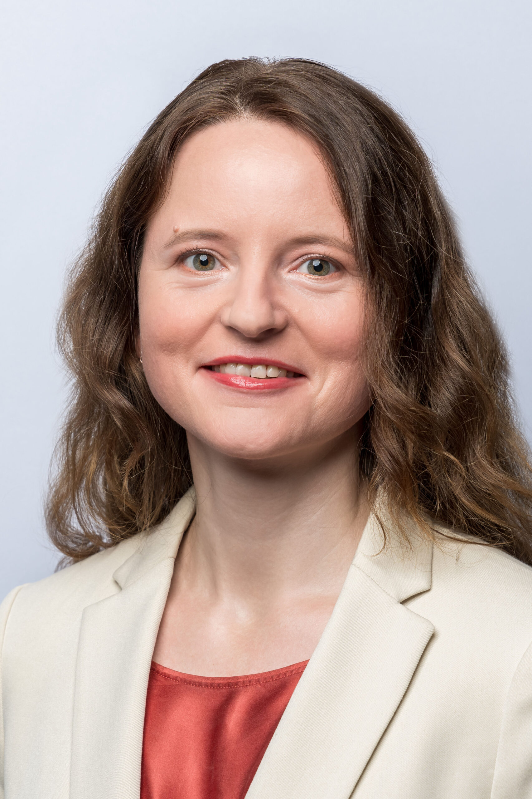 Bild_3_Mag._FH__Christina_Schwarzberger__MA - salzi.at