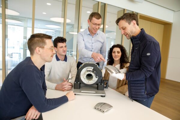 Miba Gleitlager für Windkraft - salzi.at