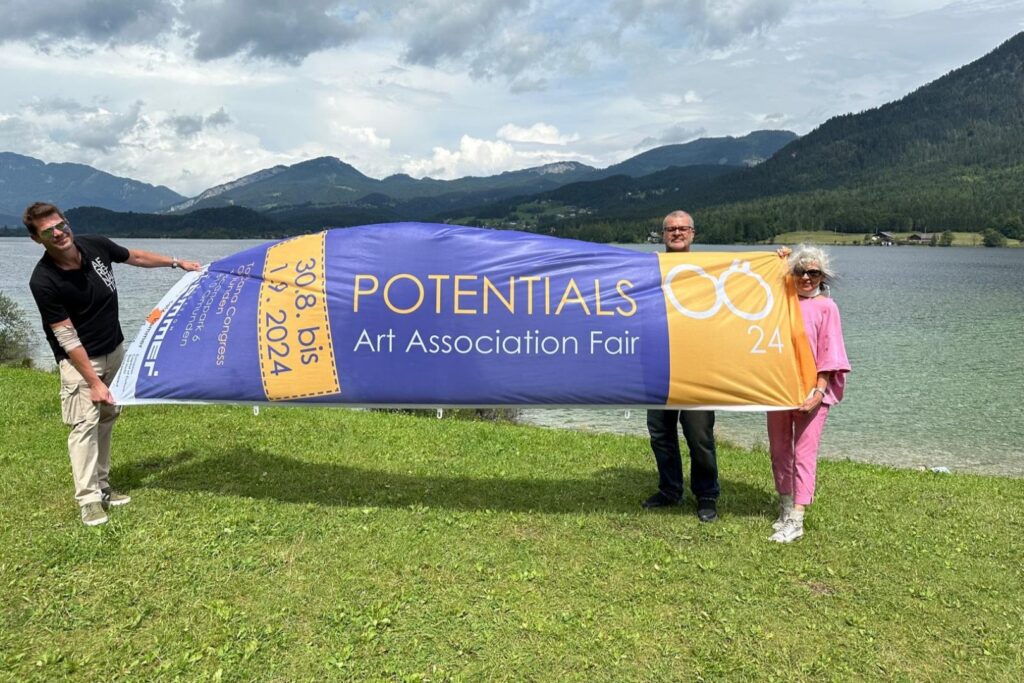 POÖ_Fahne_Hallstättersee - salzi.at